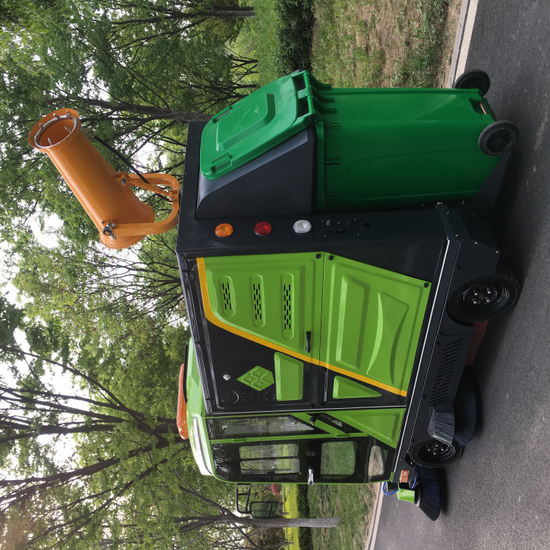 BlueNext Four-wheel electric sweeper, can change garbage can garbage ...