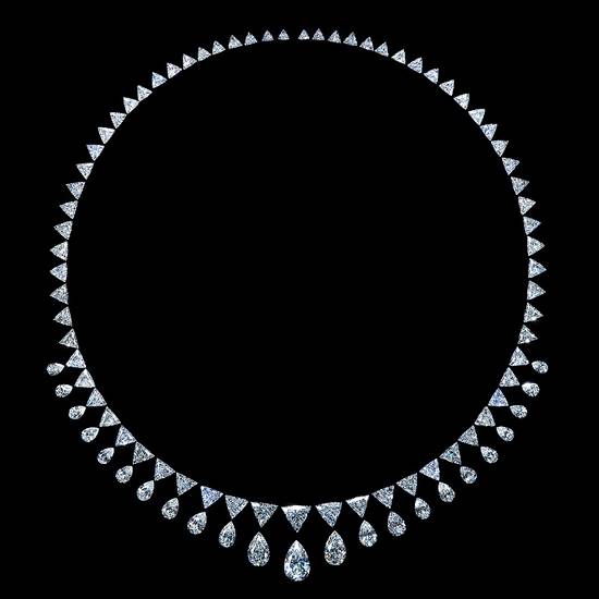 Trillion and Pear Diamond Layout | 珠寶鐘錶